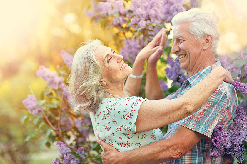 8 Spring Activities For Seniors | Discovery Commons by Discovery Senior ...