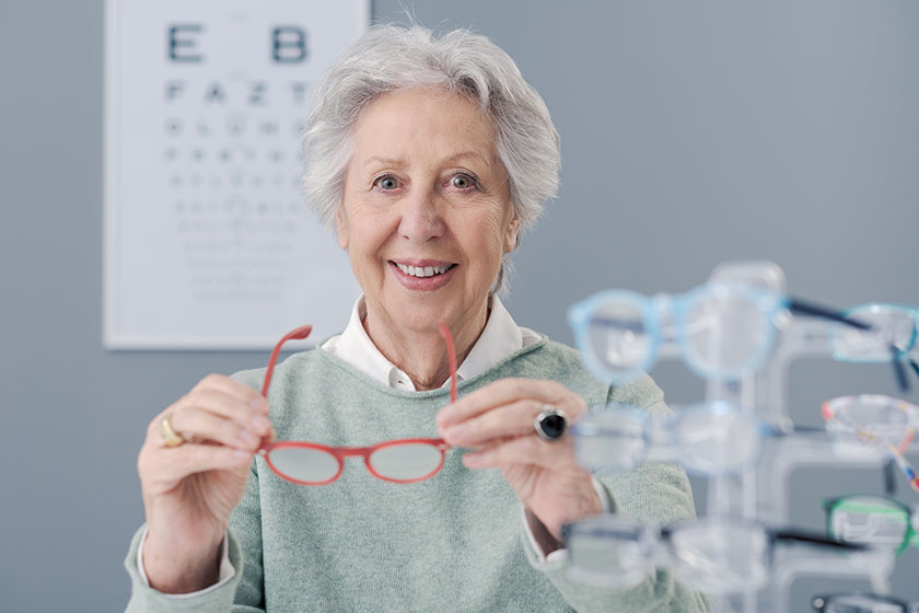 A Guide To Continuous Cataracts Management In An Assisted Living ...