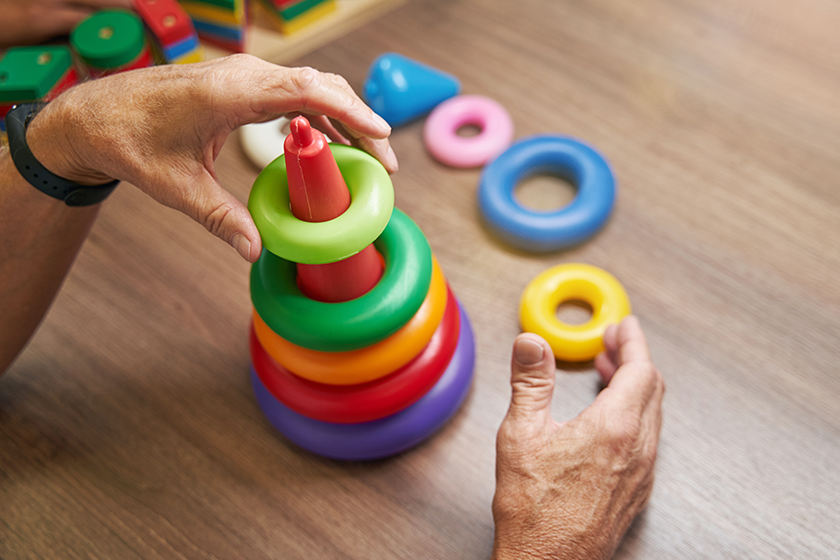 Occupational Therapy For Dementia: How Does It Work? | Discovery ...