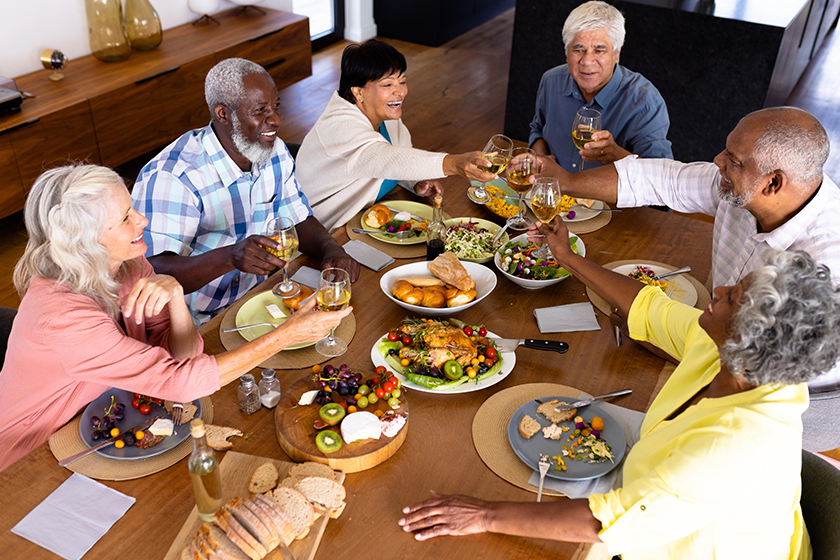 The Importance Of Social Dining For Seniors | Discovery Commons by ...